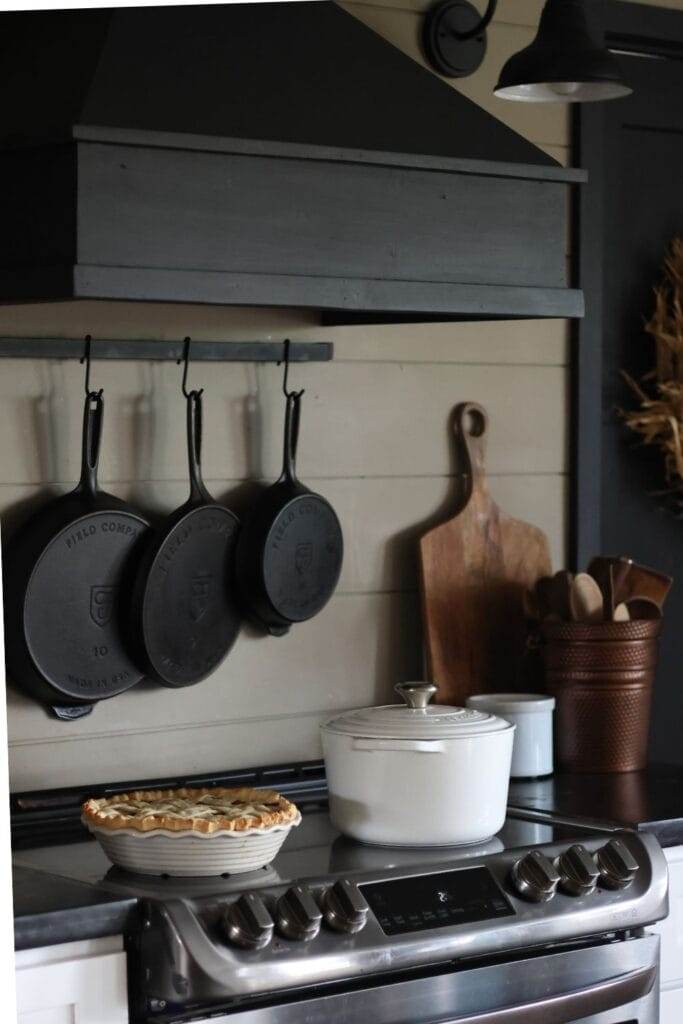 Guide to Storing Cast Iron Pans: Tips for a Lifetime of Use - Rocky ...